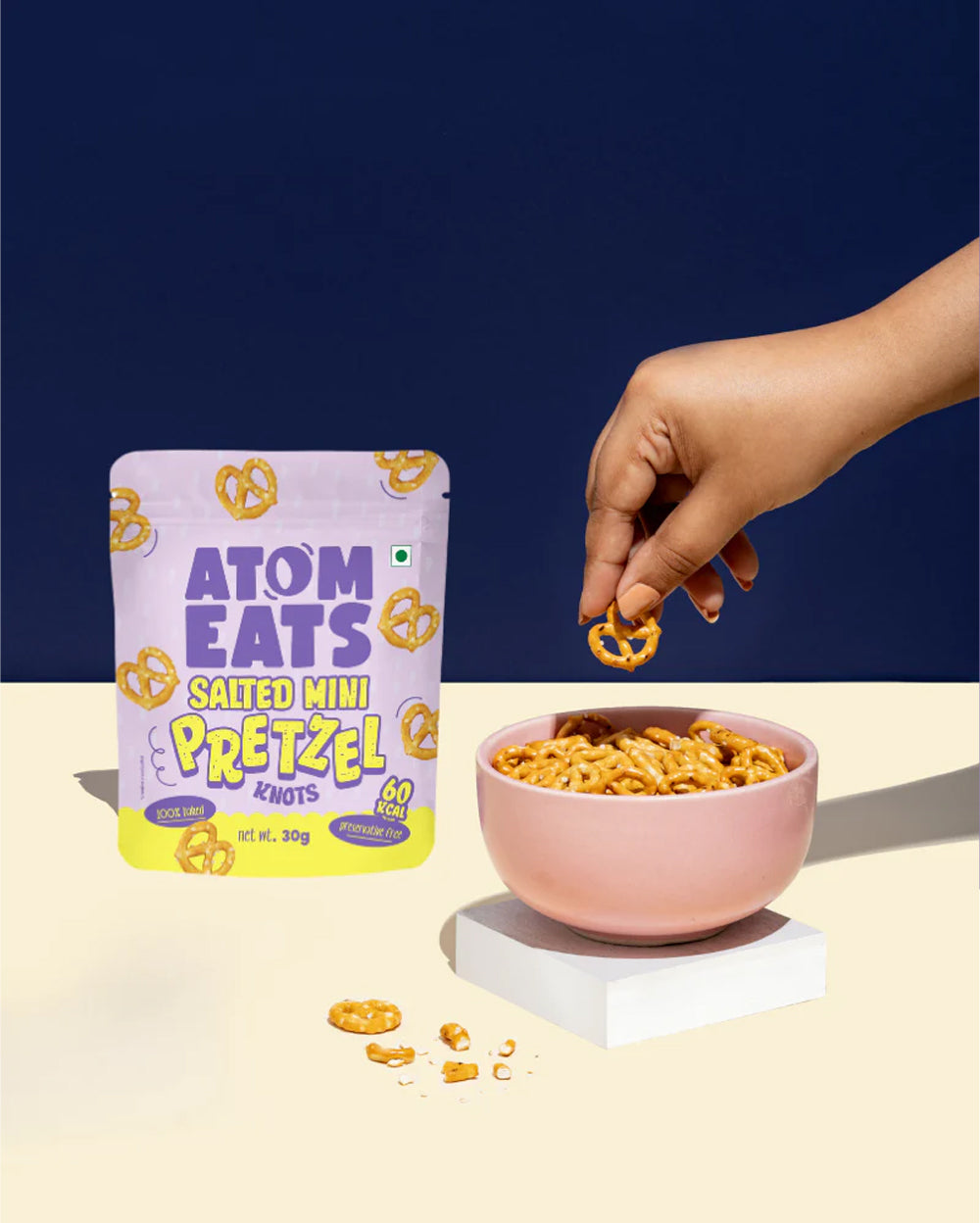 Mini Pretzel Knots 30g | Crunchy Classic Salty Snack | Cookie Cartel